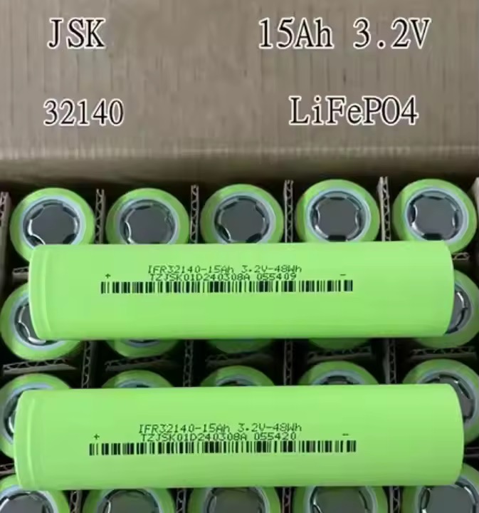 Big capacity lifepo4 battery 32140 battery 3.2v 15A LFP cells